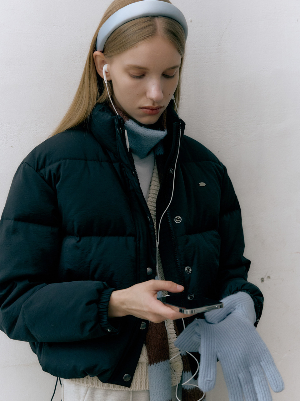 DUCK DOWN SHORT PADDING (moat black) - 하고(HAGO)