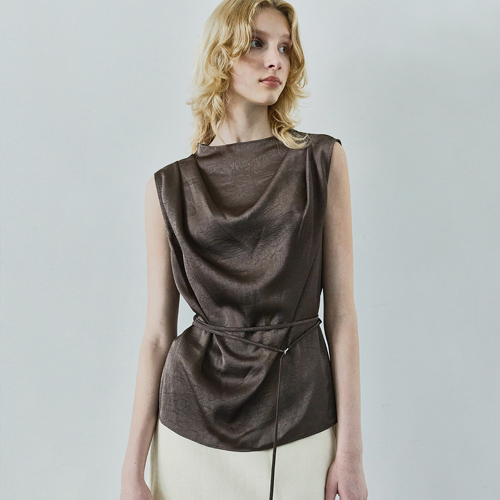DRAPED SATIN SLEEVELESS TOP / BROWN - HAGO(하고)