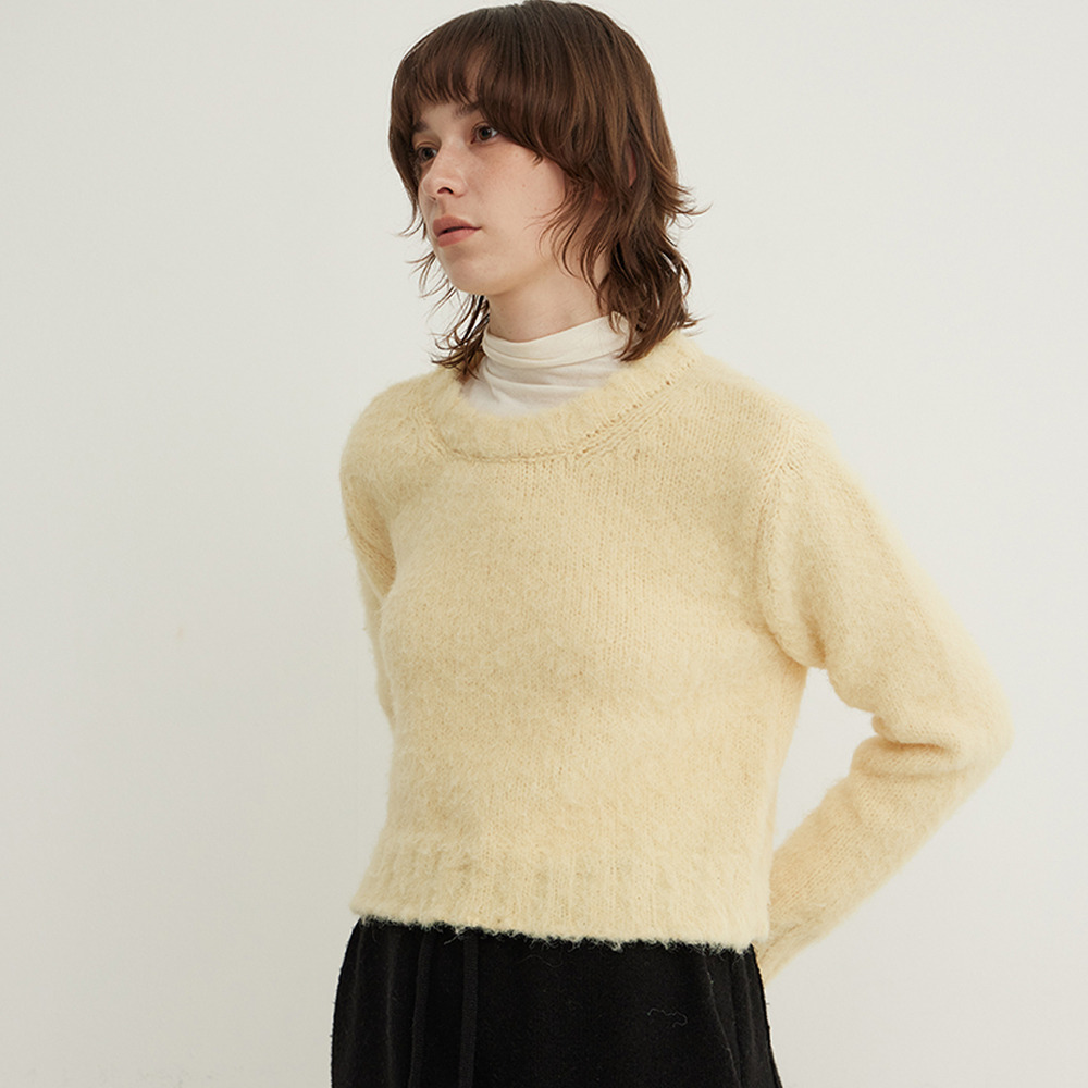 Brushed Crop Round knit_BUTTER CREAM - 하고(HAGO)