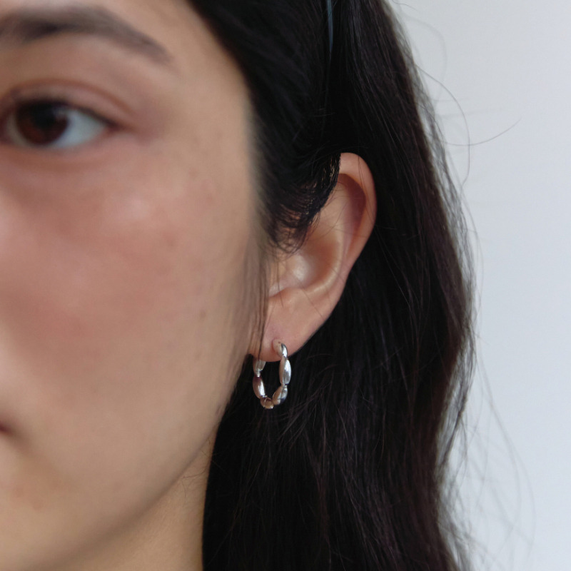 Eggball earrings - 하고(HAGO)