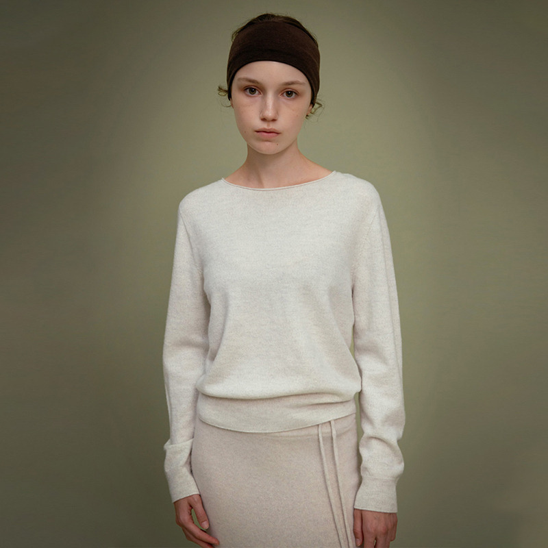 SOFT MERINO WOOL BOAT NECK SEAMLESS KNIT TOP - 하고(HAGO)