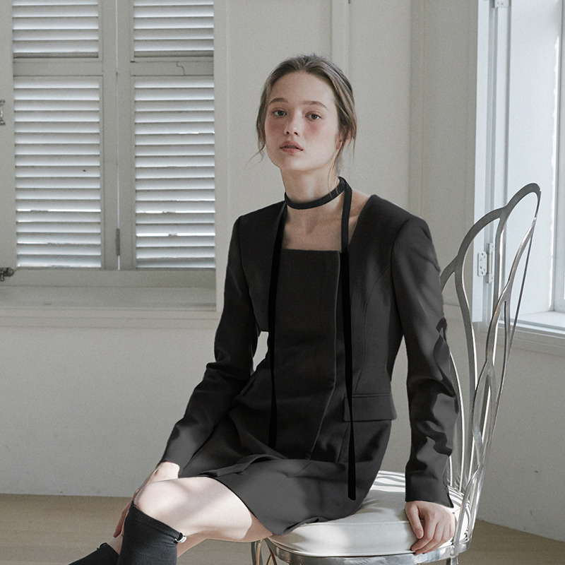 Jenn Square Neck Coat Dress - Black - 하고(HAGO)