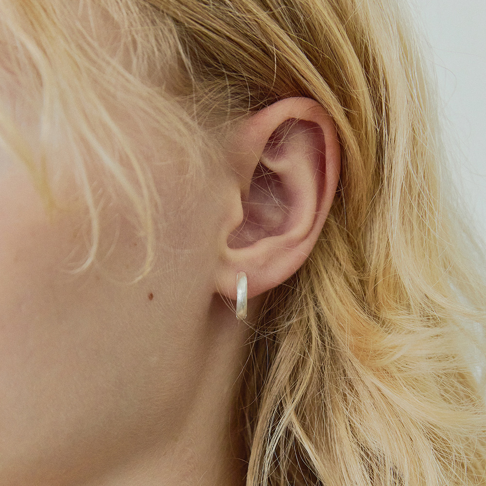 MATTE BASIC EARRING / 925 SILVER - HAGO(하고)