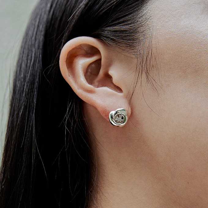 ROSE EARRING (silver925) - 하고(HAGO)