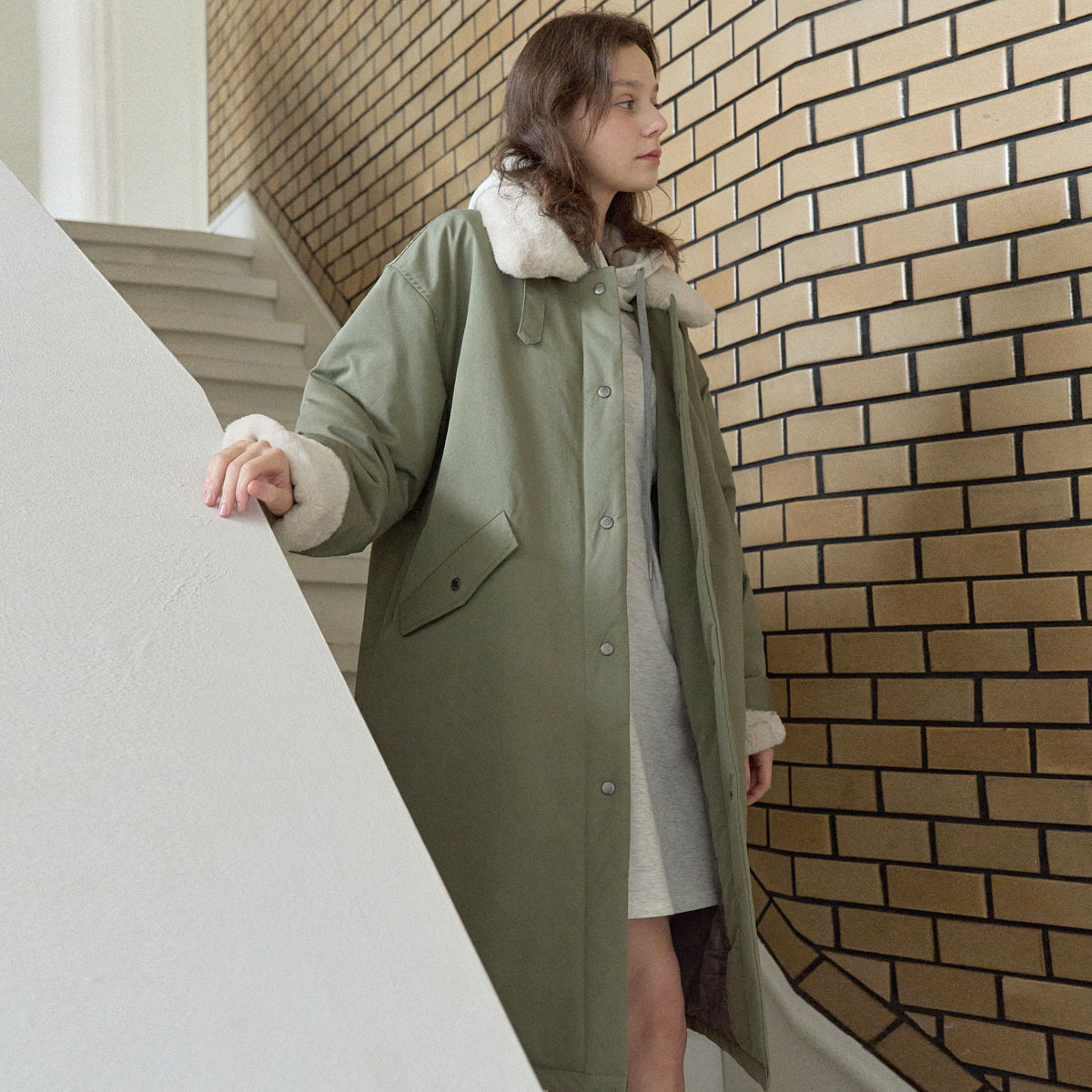 Safari Fur Long Padding Jumper - KHAKI - 하고(HAGO)