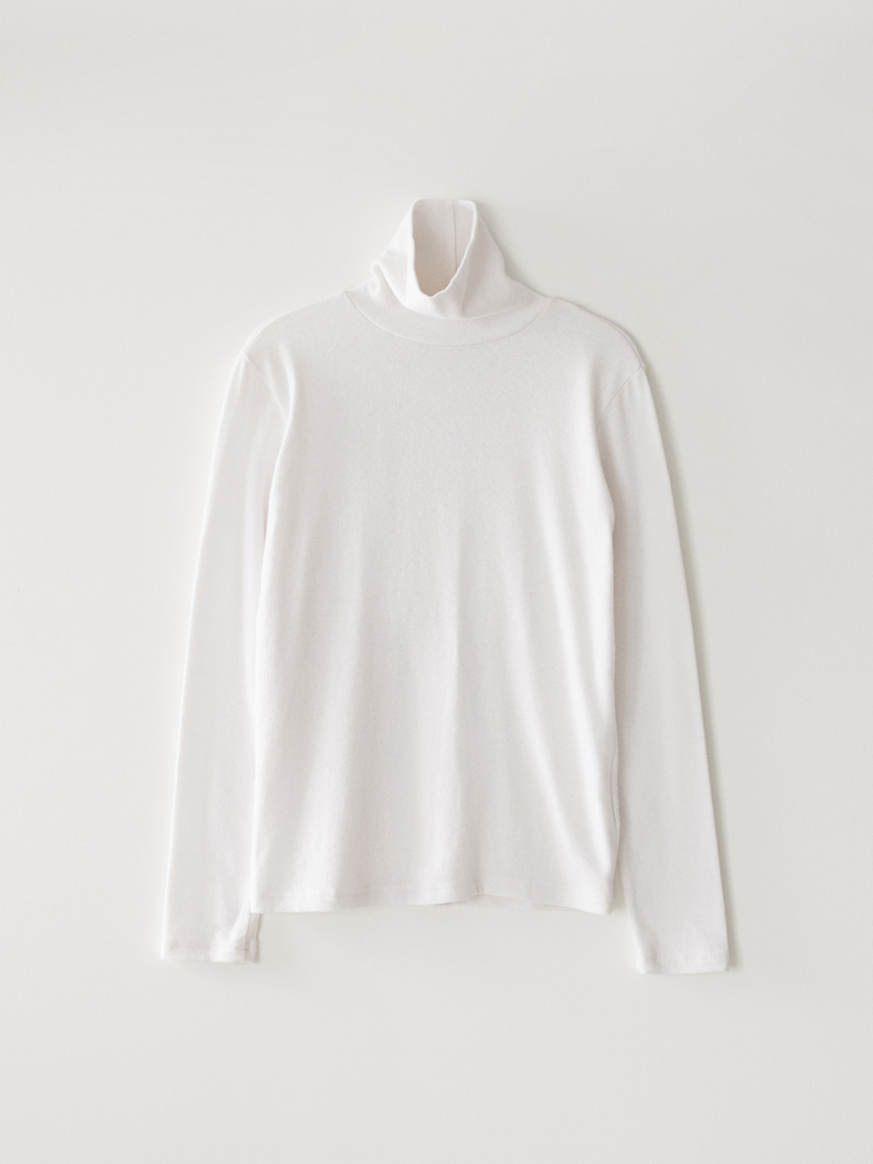 Basic turtle neck T-shirts (Ivory) - 하고(HAGO)