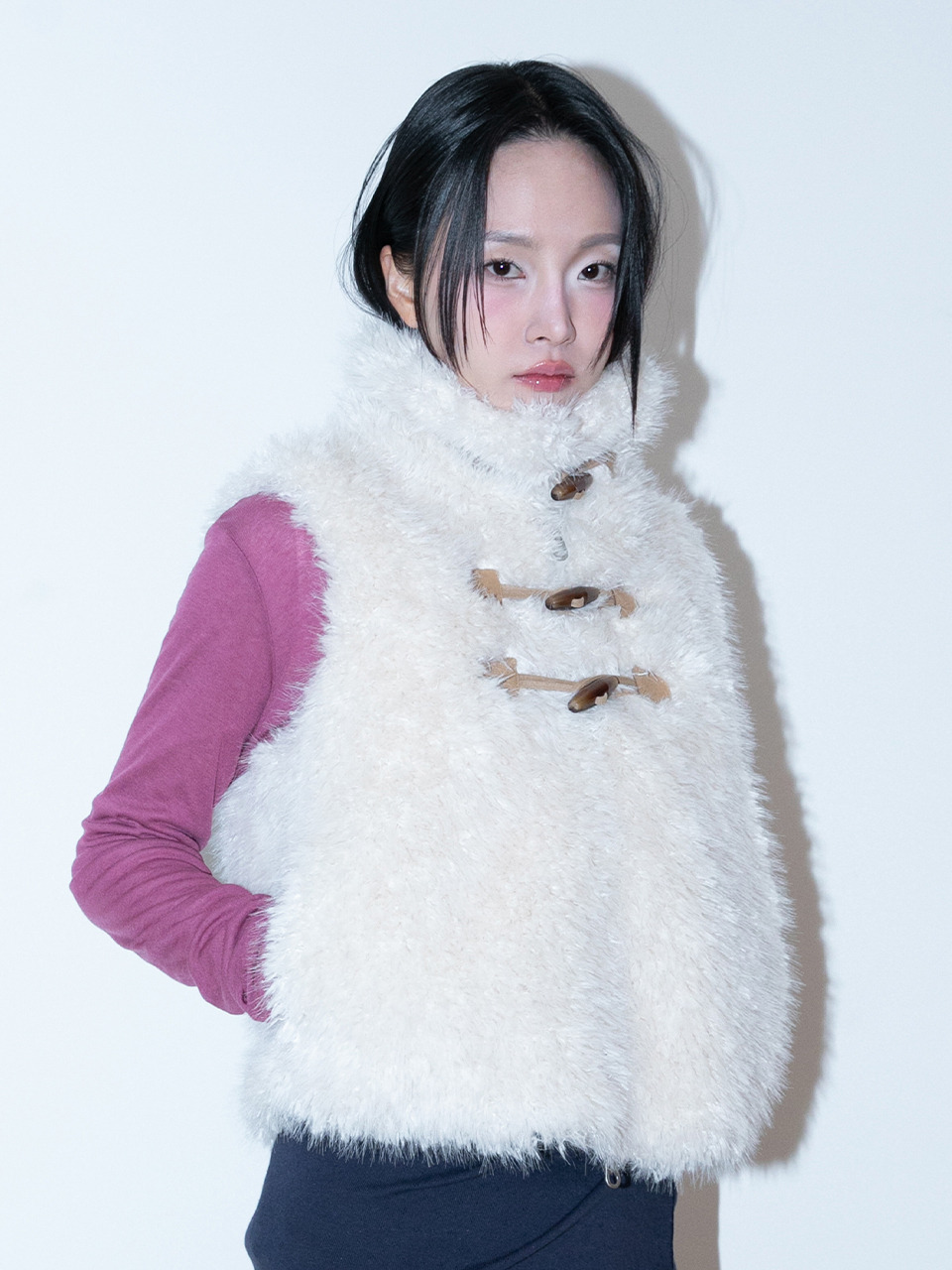 TOGGLE FUR VEST (IVORY) - HAGO(하고)