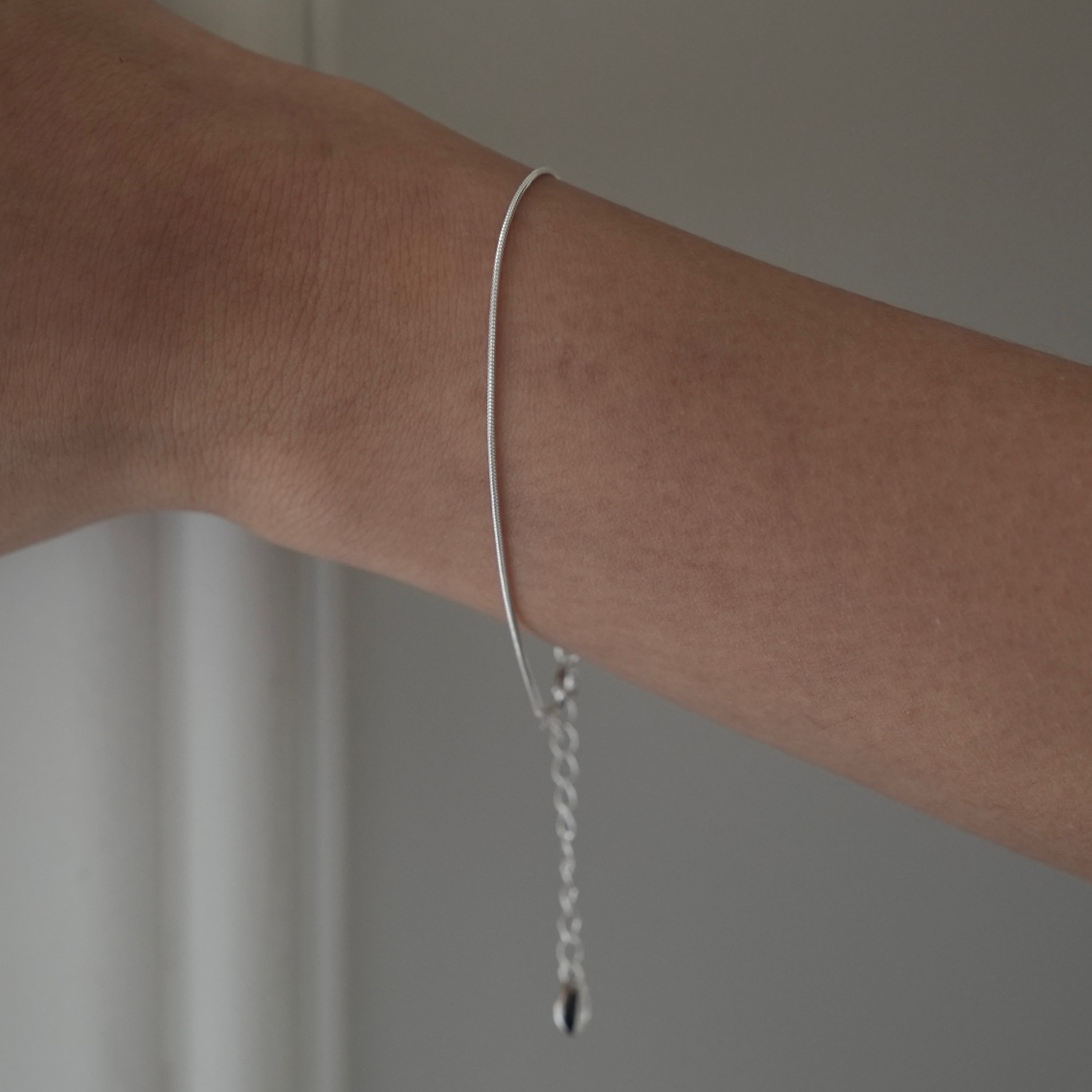 [925 Silver] Slim Snake Bracelet - 하고(hago)