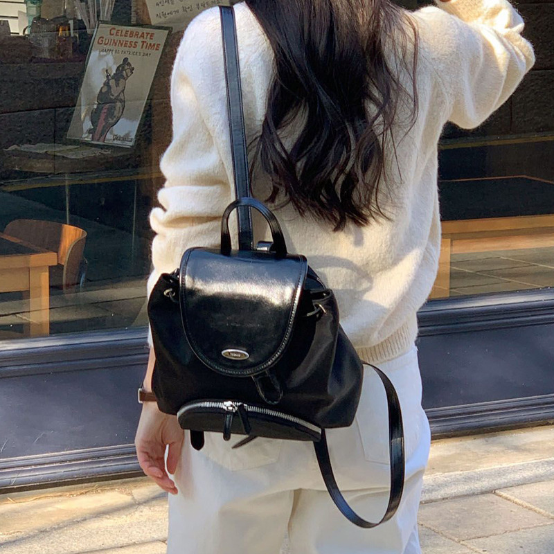 투아모 Routine half moon backpack 루틴 하프문 백팩 - 하고(HAGO)