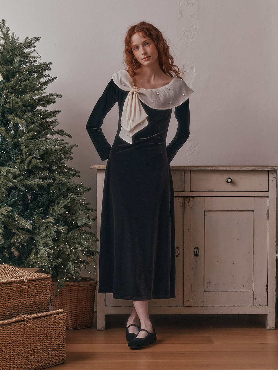 DD_Ribbon pearl velvet dress_BLACK - 하고(HAGO)