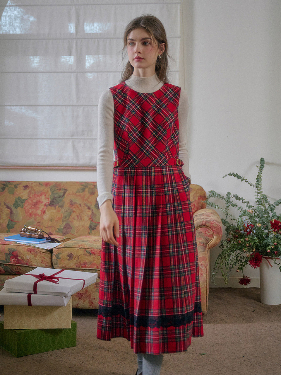 SR_Check red vest dress - 하고(HAGO)