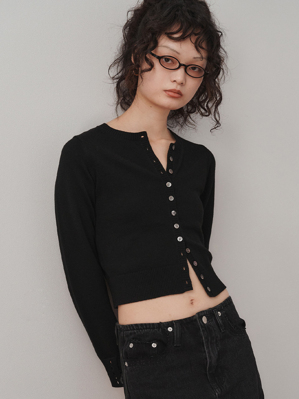 [2차] PETITE ROUND BUTTON CARDIGAN, BLACK - HAGO(하고)