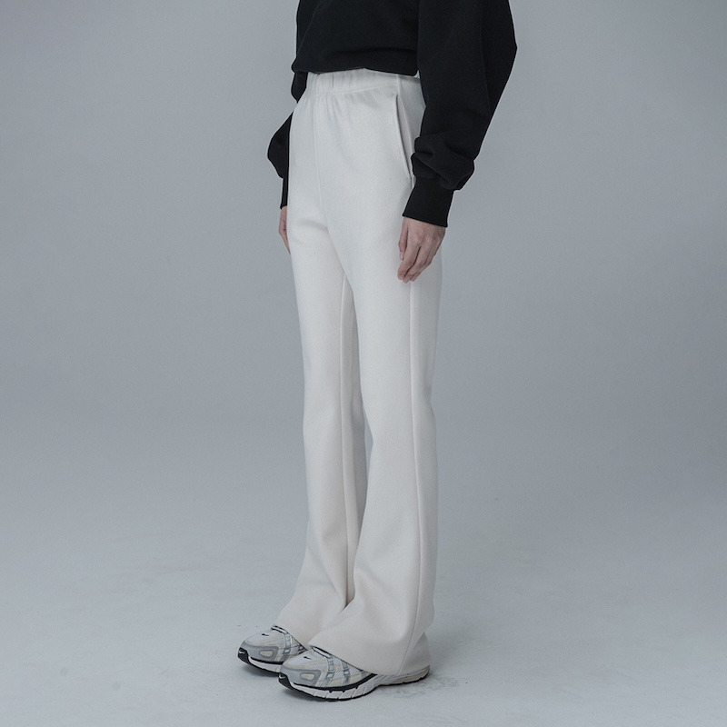 BOOTCUT FLEECE SPAN BENDING PANTS_CREAM - 하고(HAGO)
