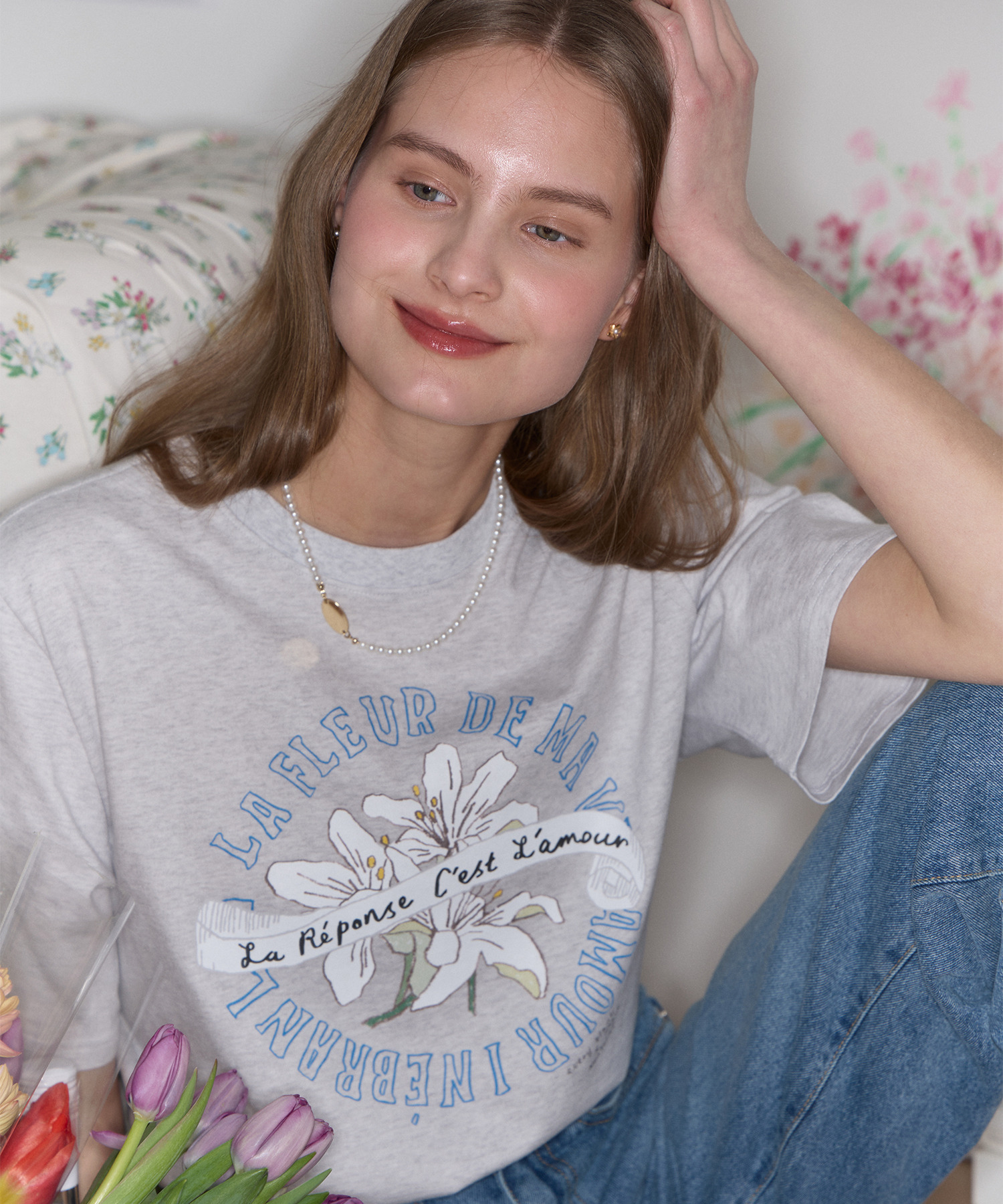 [논로컬 X 이하여백] Lily Hand Drawing T-shirt - Light Grey - HAGO(하고)