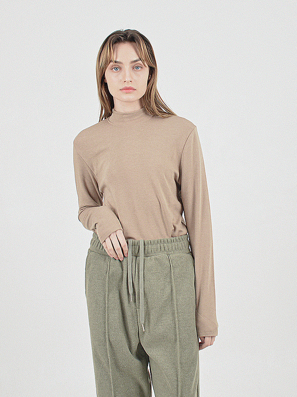 Essential Wool Half-Neck Knit (Beige) - 하고(HAGO)