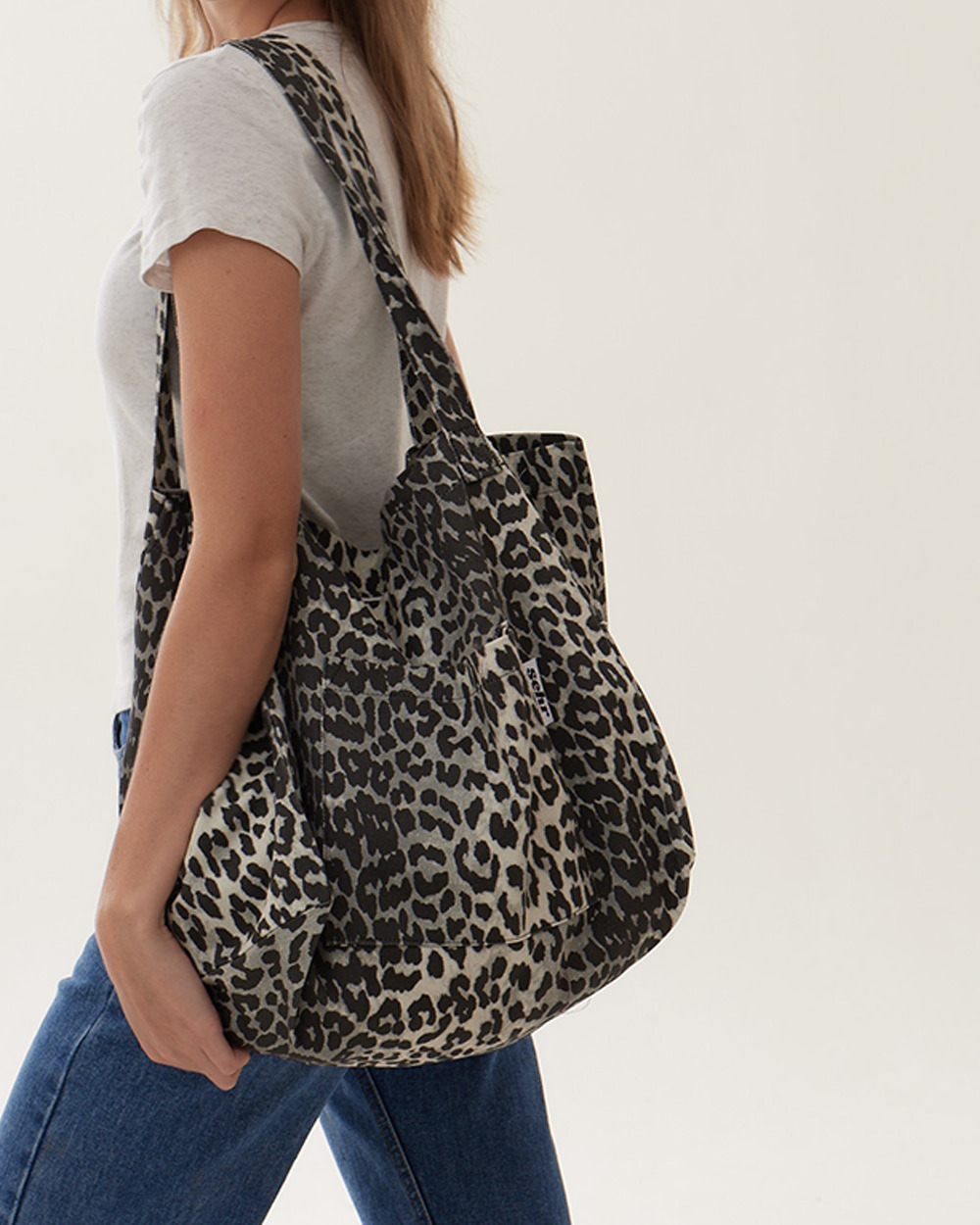 Leopard Twill Cotton Big Bag (Black) - 하고(HAGO)
