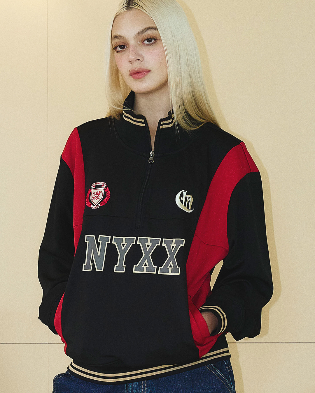 APLIQUE LOGO HALF ZIP-UP BLACK - HAGO(하고)