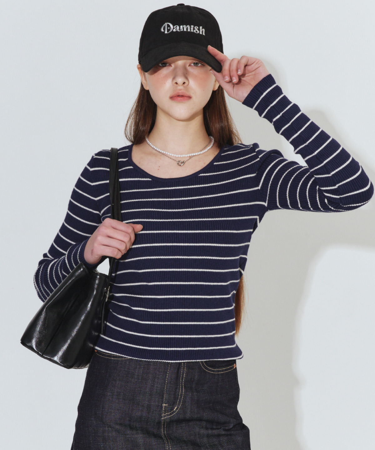ROUND NECK STRIPED RIBBED KNIT_Navy - 하고(HAGO)