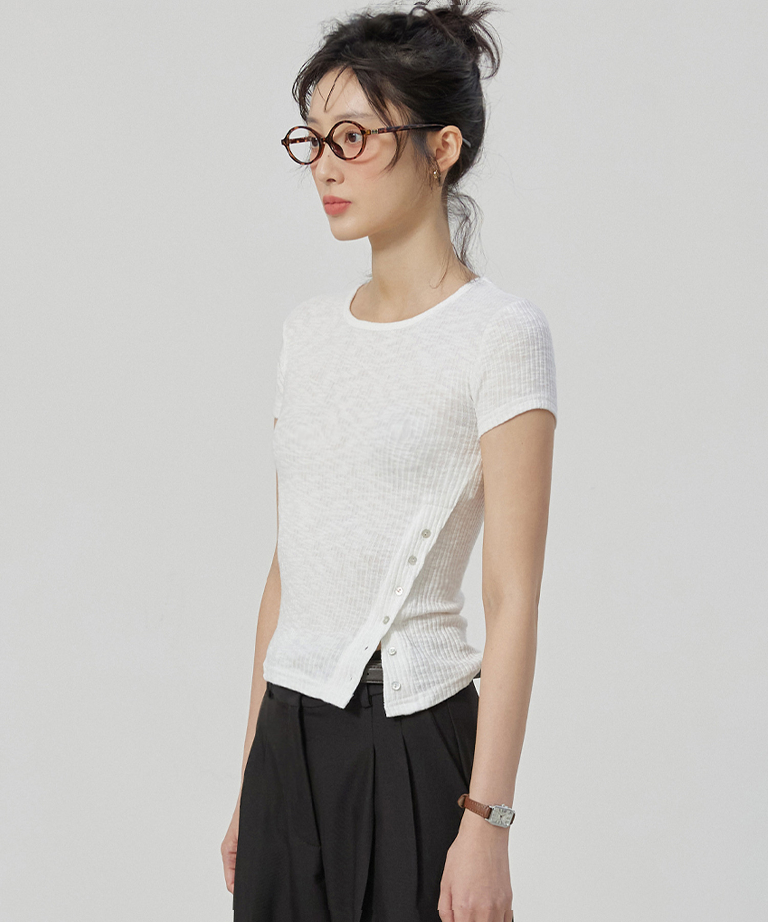 DIAGONAL BUTTON SLIM TOP IVORY - HAGO(하고)