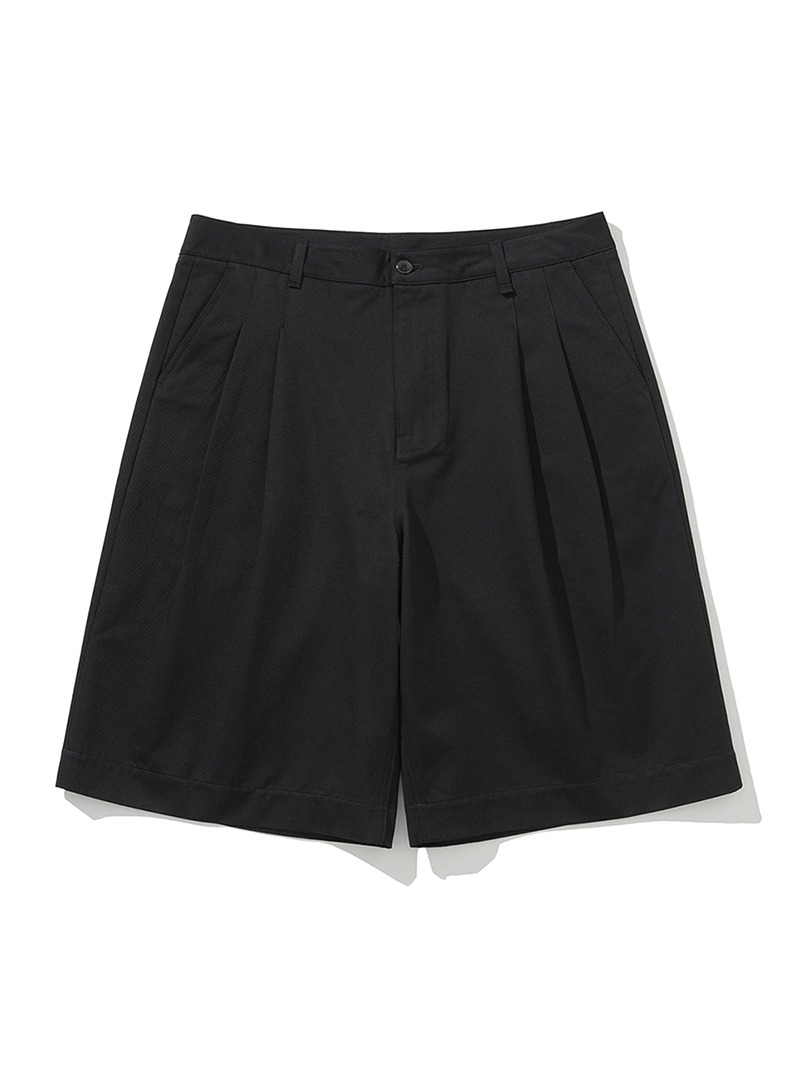two tuck bermuda shorts black - 하고(HAGO)