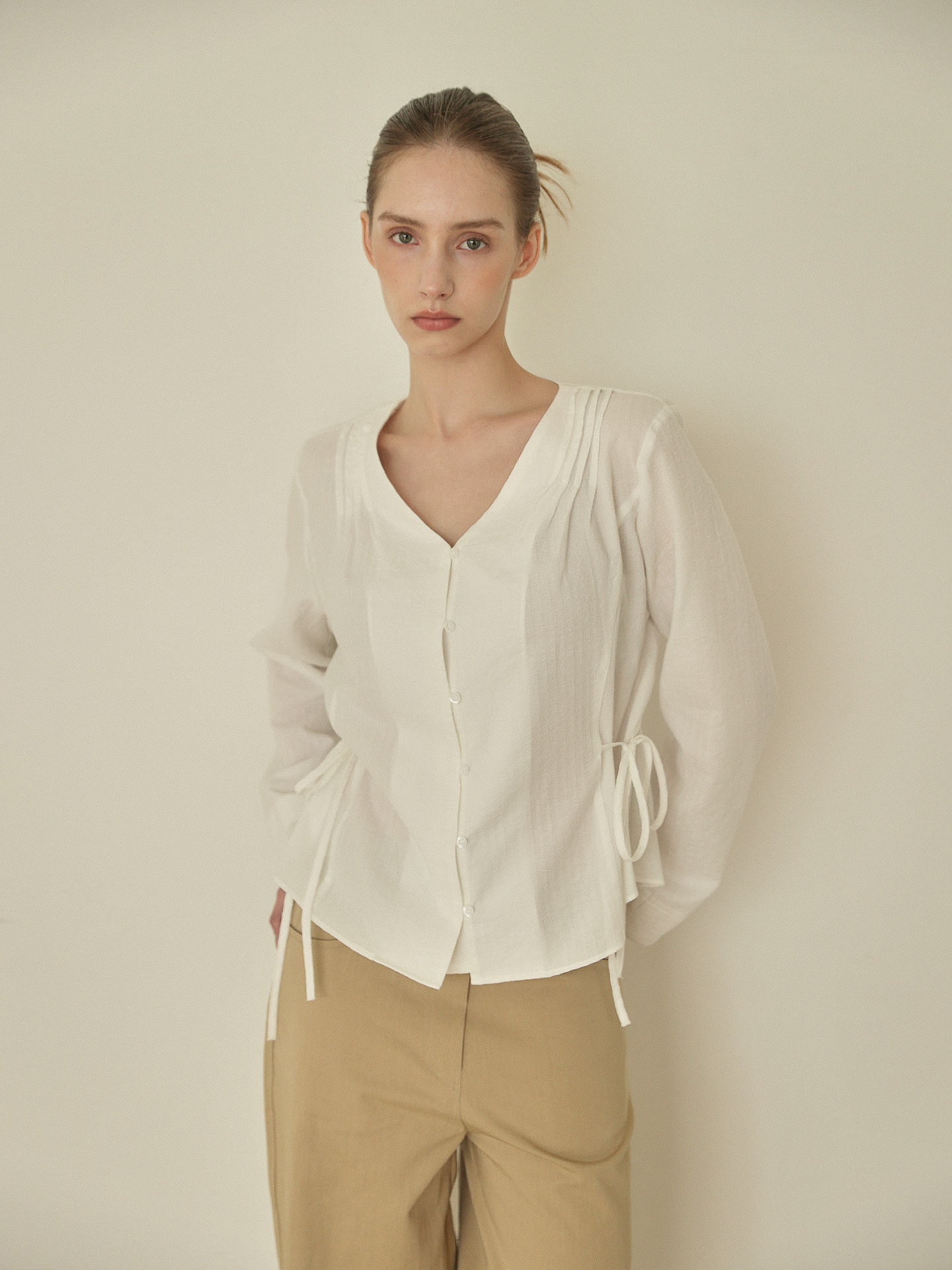 RIBBON FLARE BLOUSE [ WHITE ] - HAGO(하고)