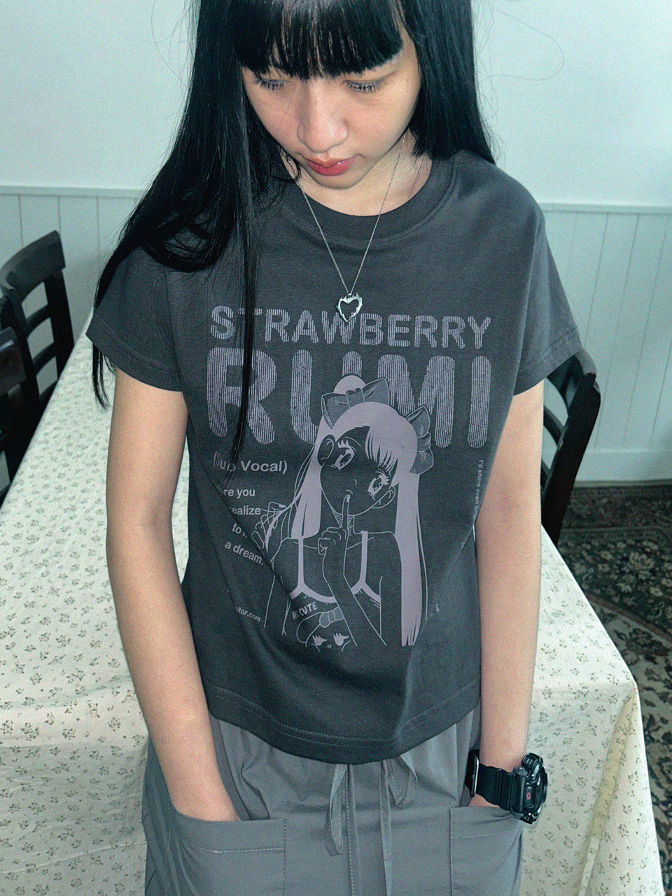 RUMI pfp crop T-shirt [Charcoal grey] - 하고(HAGO)