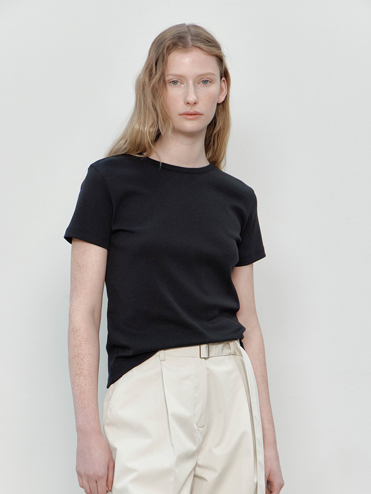 COZY CREWNECK T-SHIRTS (BLACK) - 하고(HAGO)