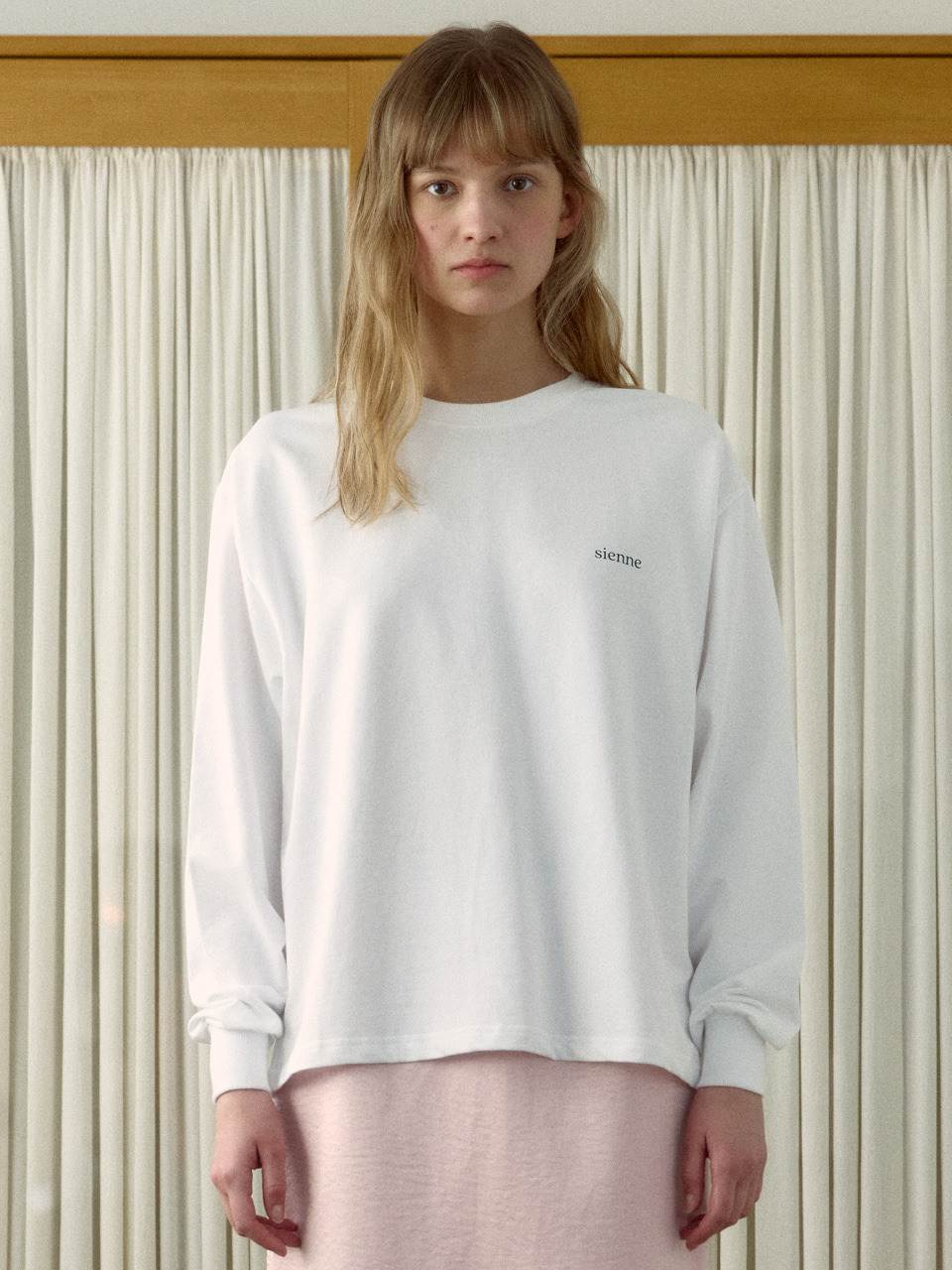 Sienne Basic T-shirt (White) - 하고(HAGO)