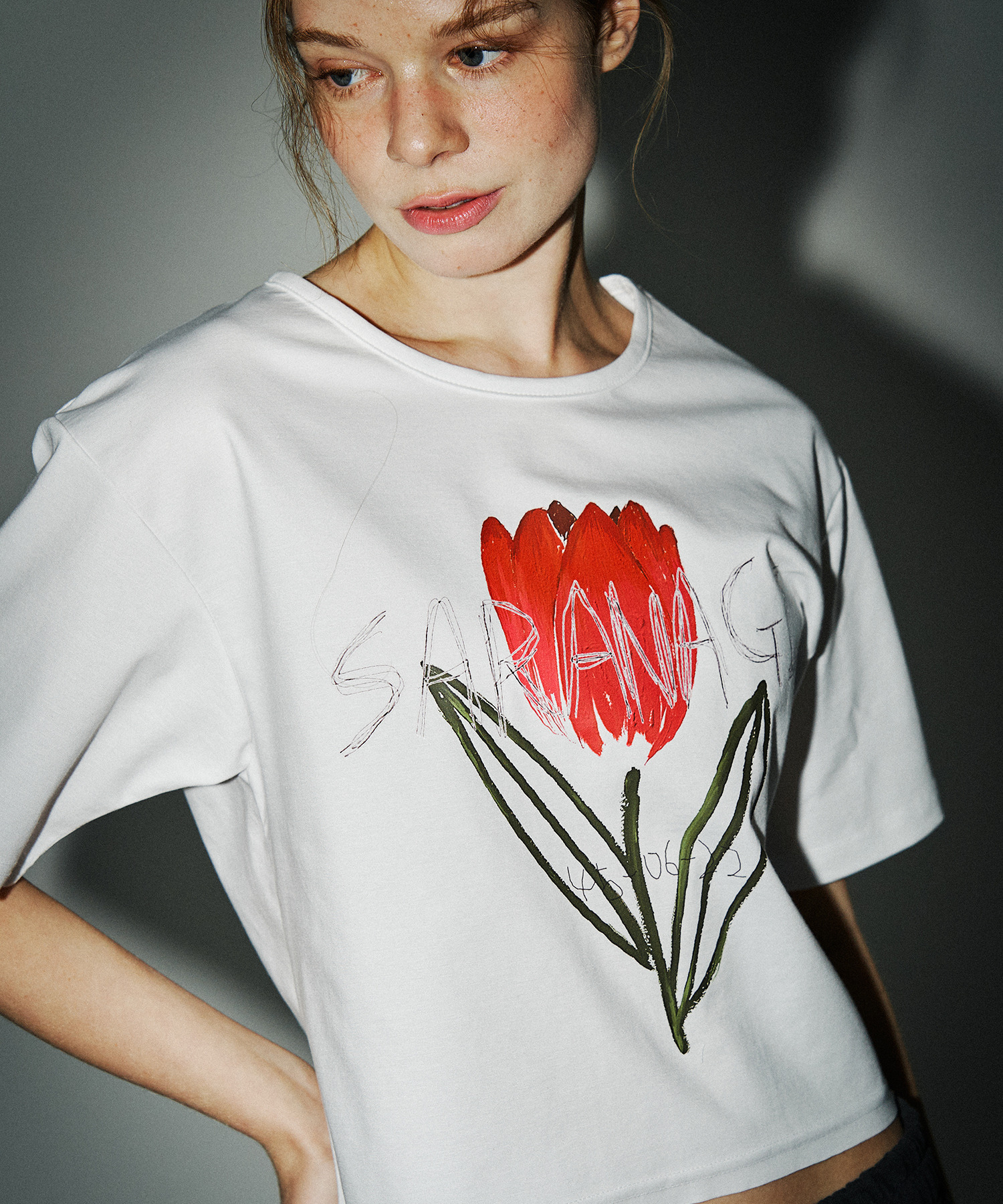 SE0526-CROP T-SHIRT(white) - 하고(HAGO)