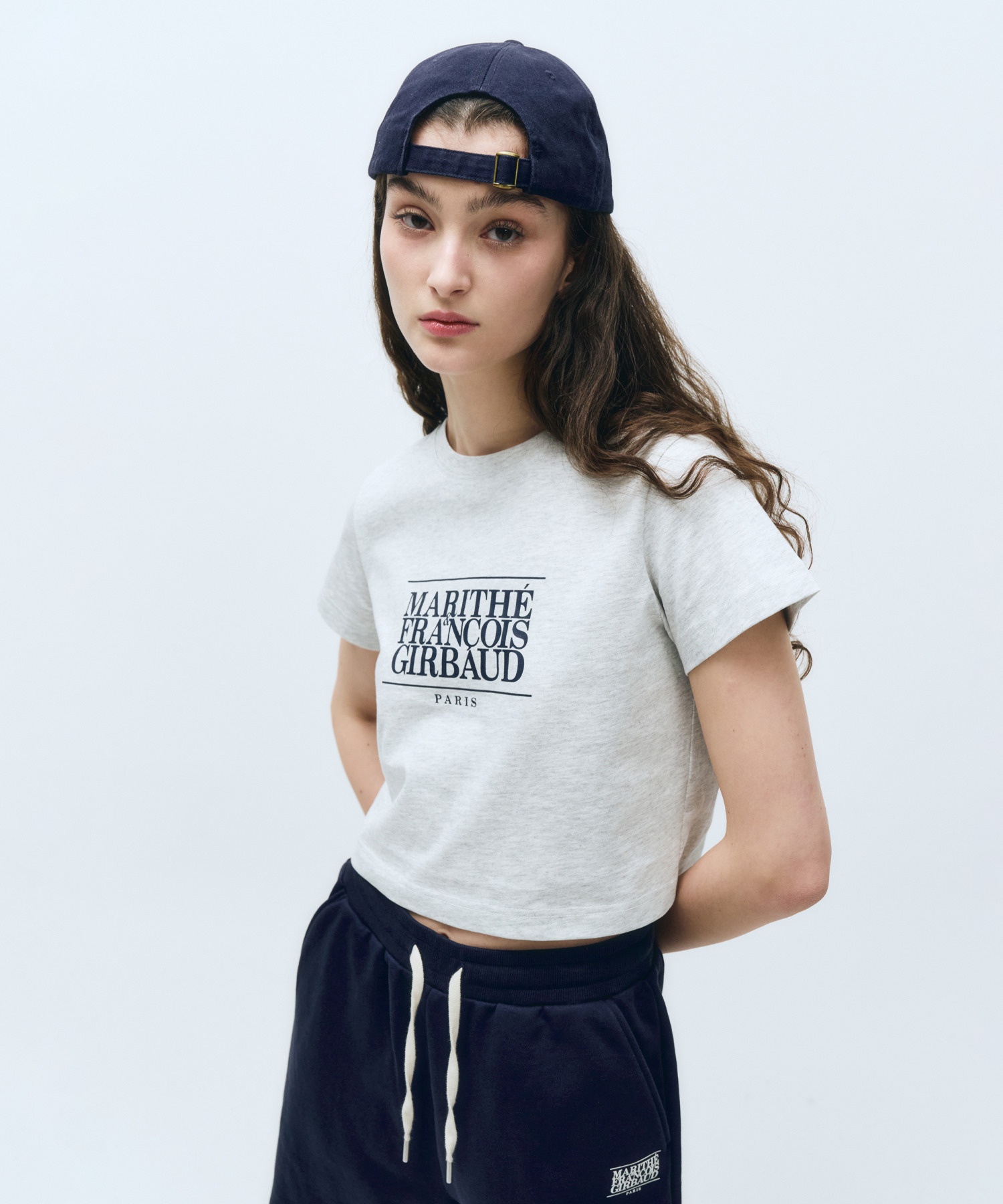 W CLASSIC LOGO CROP TEE light heather gray - 하고(HAGO)