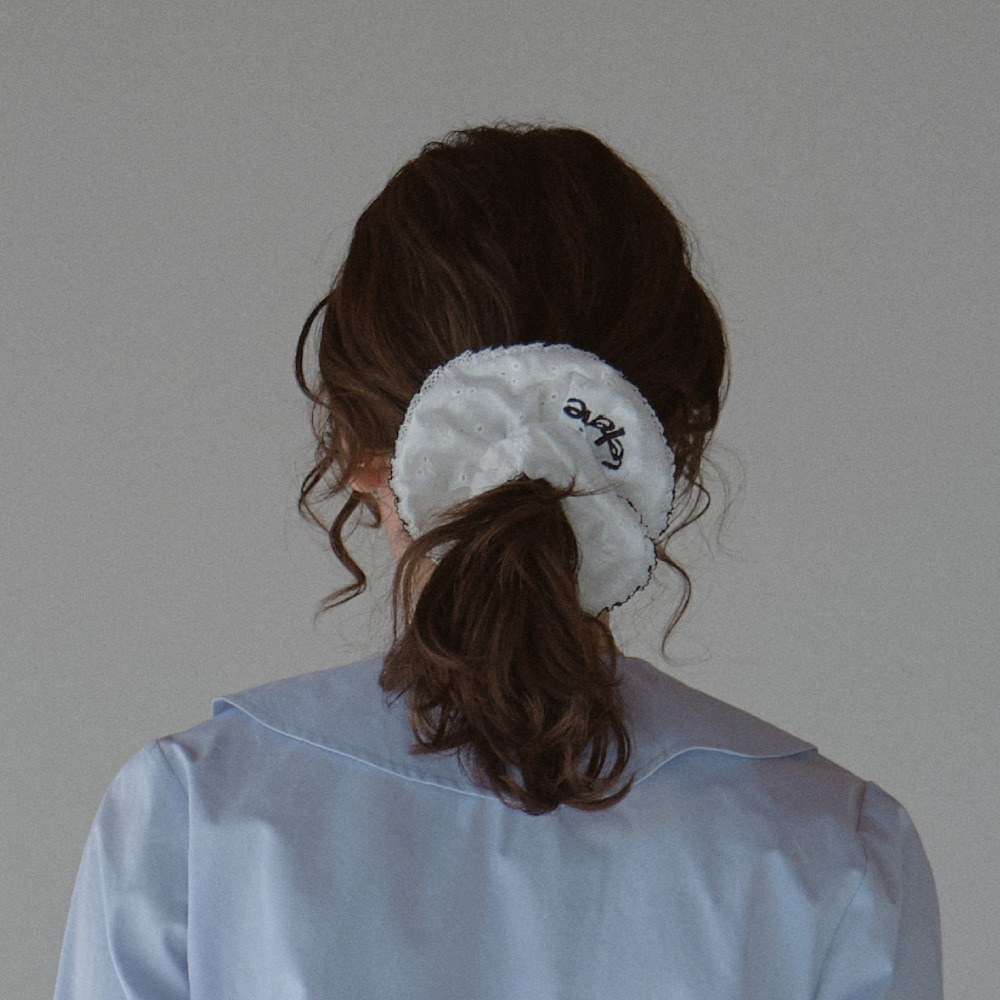 LETERIE FLOWER COTTON SCRUNCHIE_2COLOR - HAGO(하고)