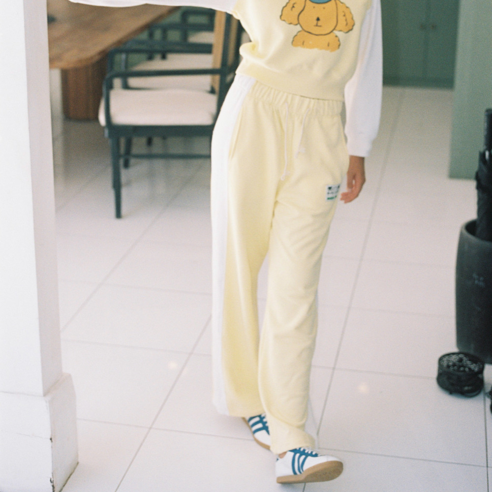 SIGNATURE SIDE CONTRAST SWEATPANTS_YELLOW CREAM - HAGO(하고)