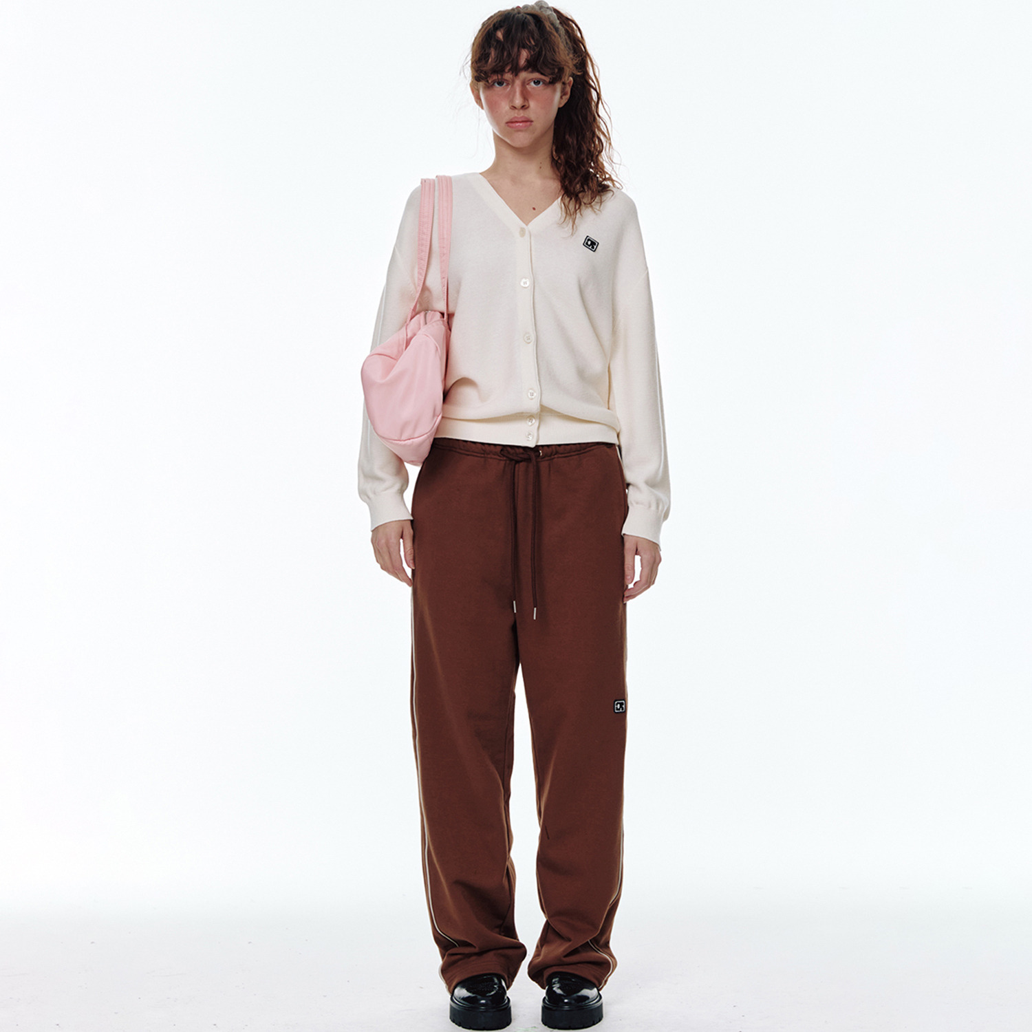 [단독~4/3]SIDE LINE WIDE SWEATPANTS_BROWN - 하고(HAGO)
