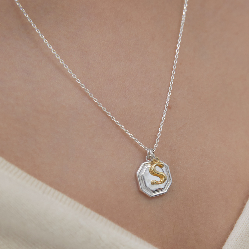 Moment initial necklace - 하고(HAGO)