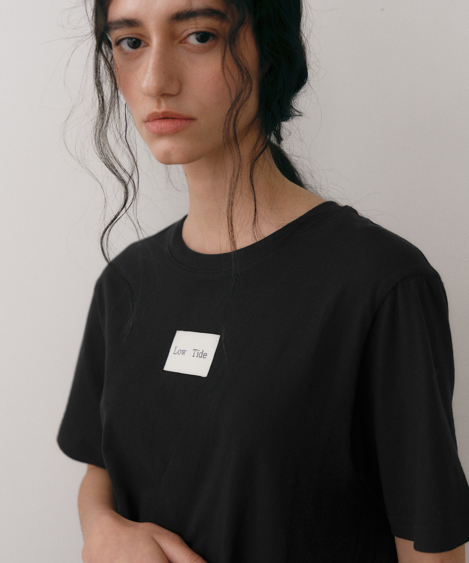 [2nd REORDER] LABEL T-SHIRT [BLACK] - 하고(HAGO)