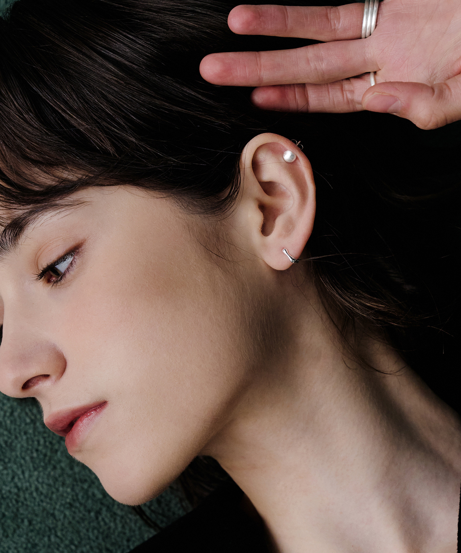 NP023 Freeform Small Huggie Earrings - HAGO(하고)