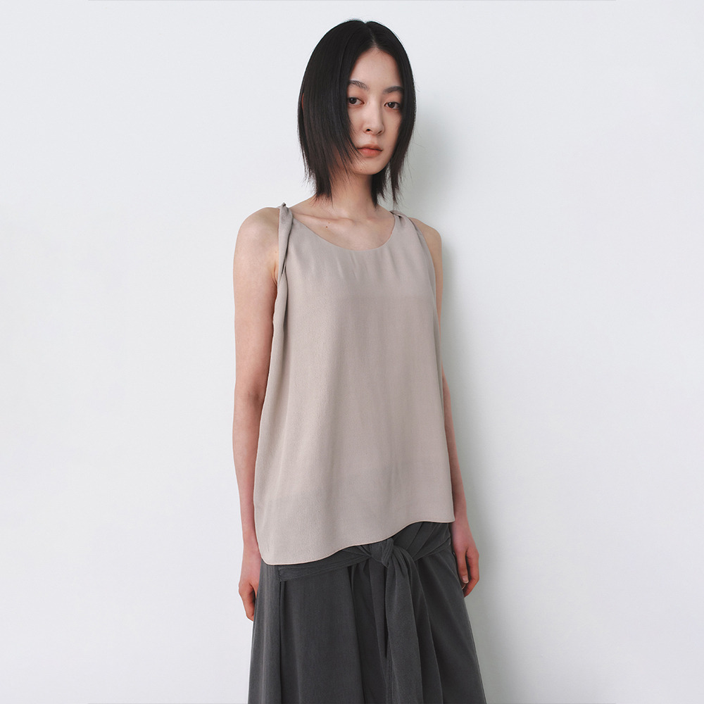 드뮤어 슬리브리스 탑 BEIGE - HAGO(하고)