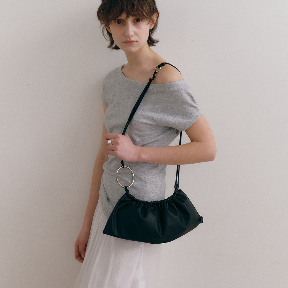 STRAP SHIRRING BAG [BLACK] - HAGO(하고)