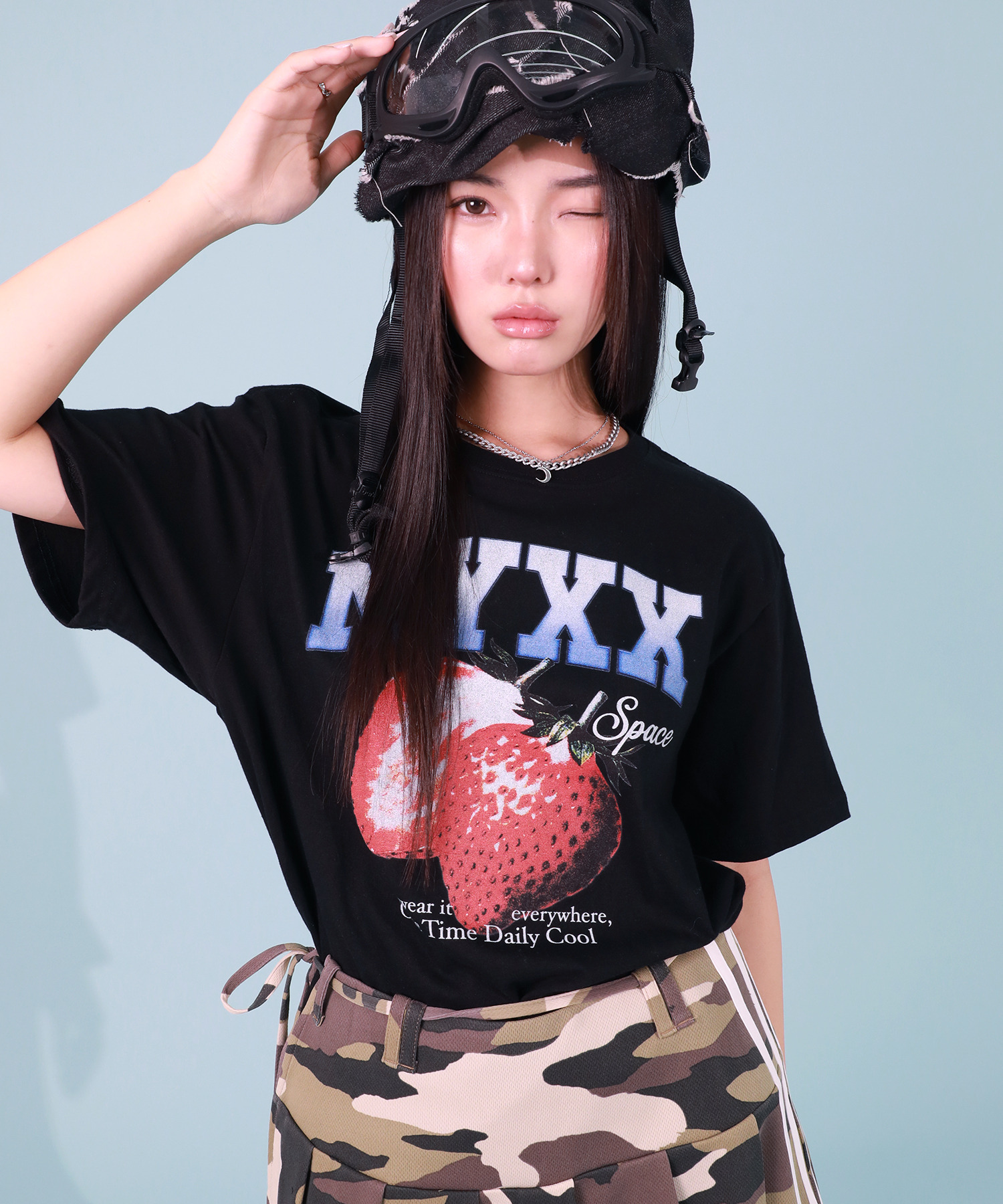 STRAWBERRY SPACE TEE BLACK - HAGO(하고)