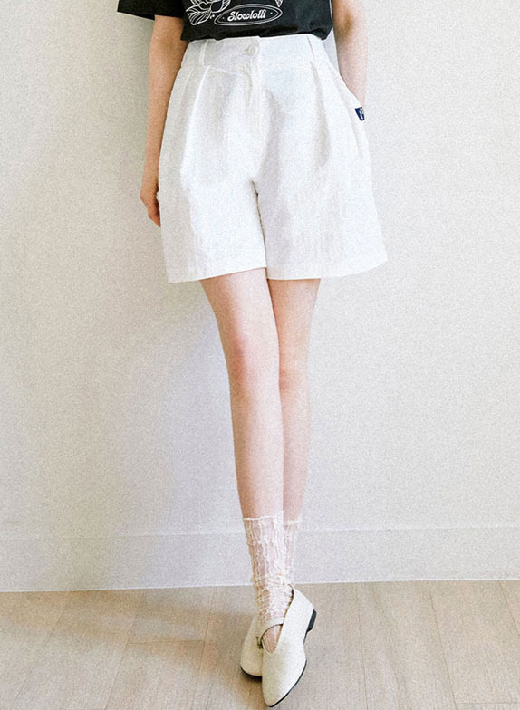 Pintuck short pants - Ivory - HAGO(하고)