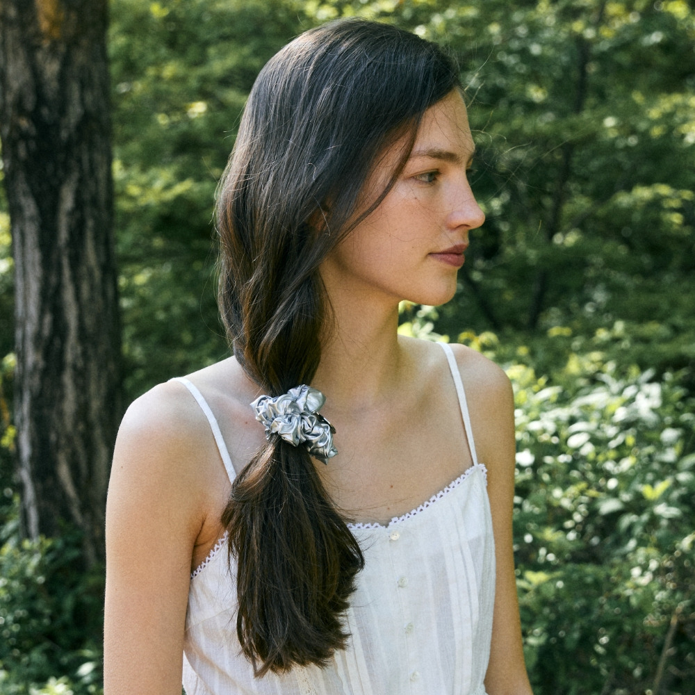 coin charm scrunchie - silver - HAGO(하고)