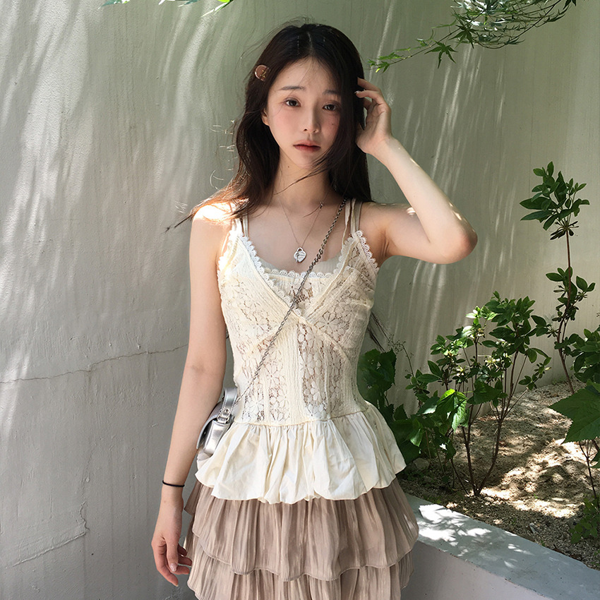 [TWEE] [선빈'pick] [GROWHIDE] 오펜 펀칭 레이스 벌룬 블라우스 - HAGO(하고)