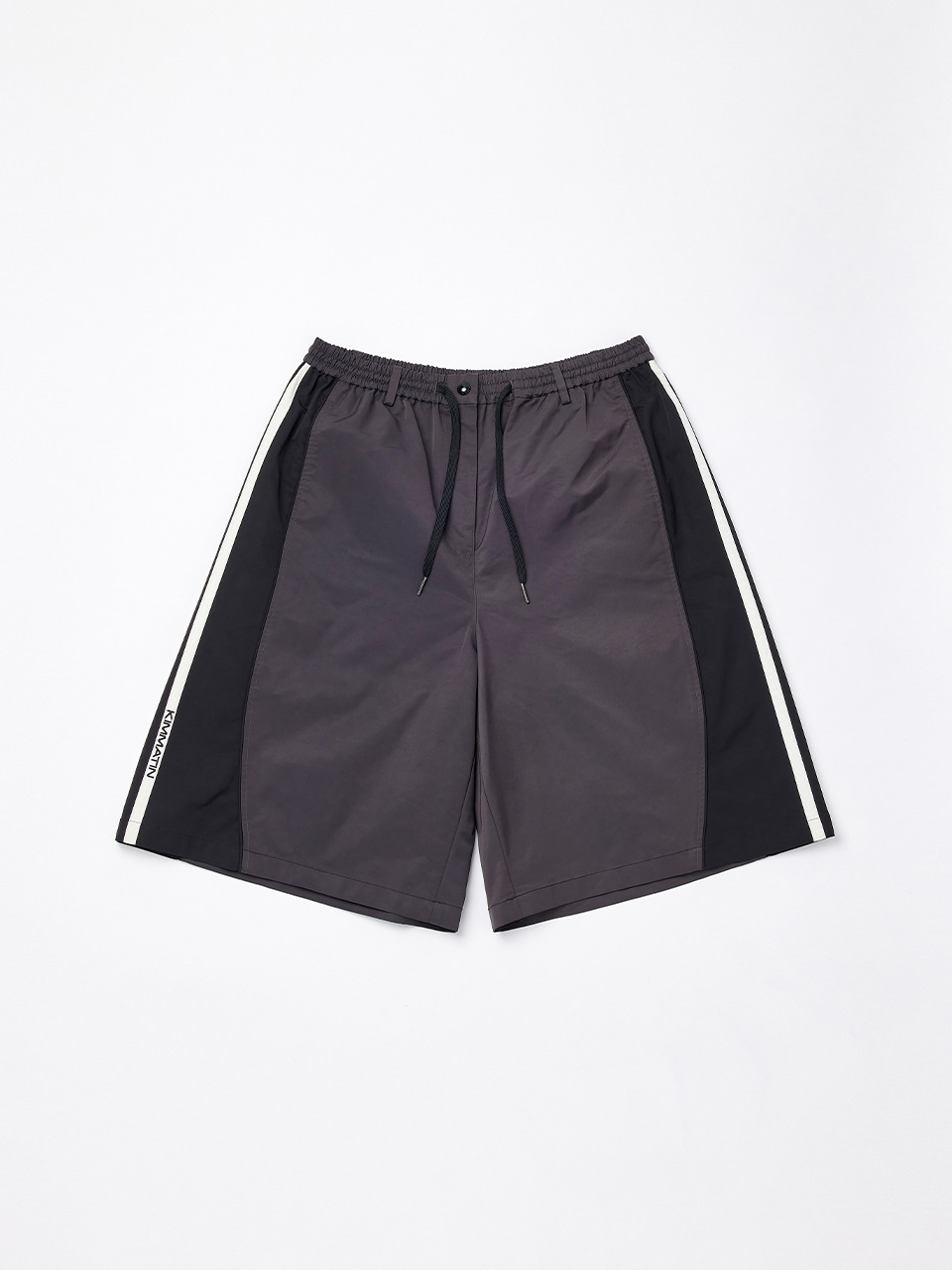 BANDING SPORTY BERMUDA PANTS IN CHARCOAL - HAGO(하고)