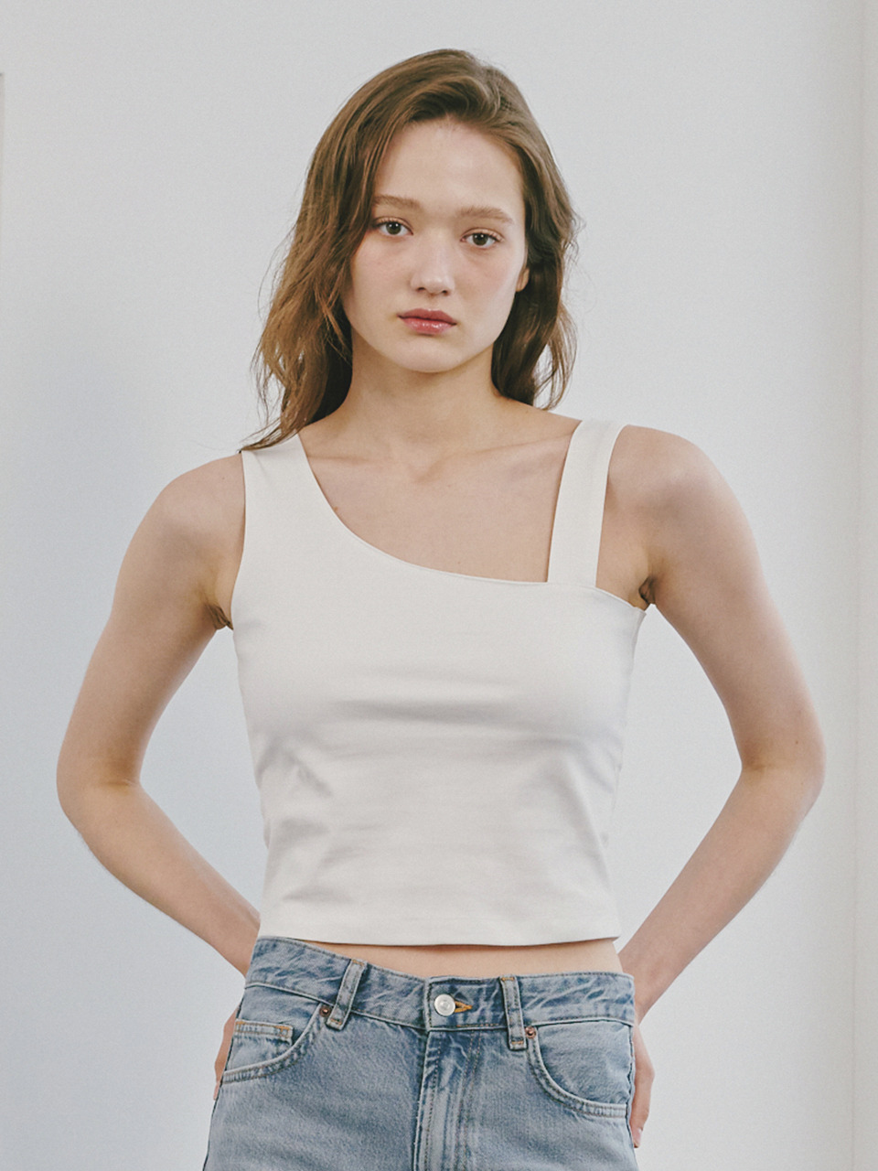 언발란스 탑 - 화이트 / Unbalanced Top - White - HAGO(하고)