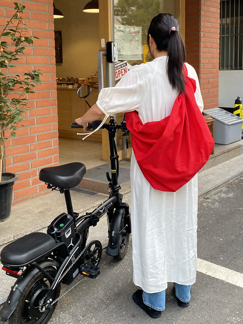 Tangle Twist Bag_Red - HAGO(하고)