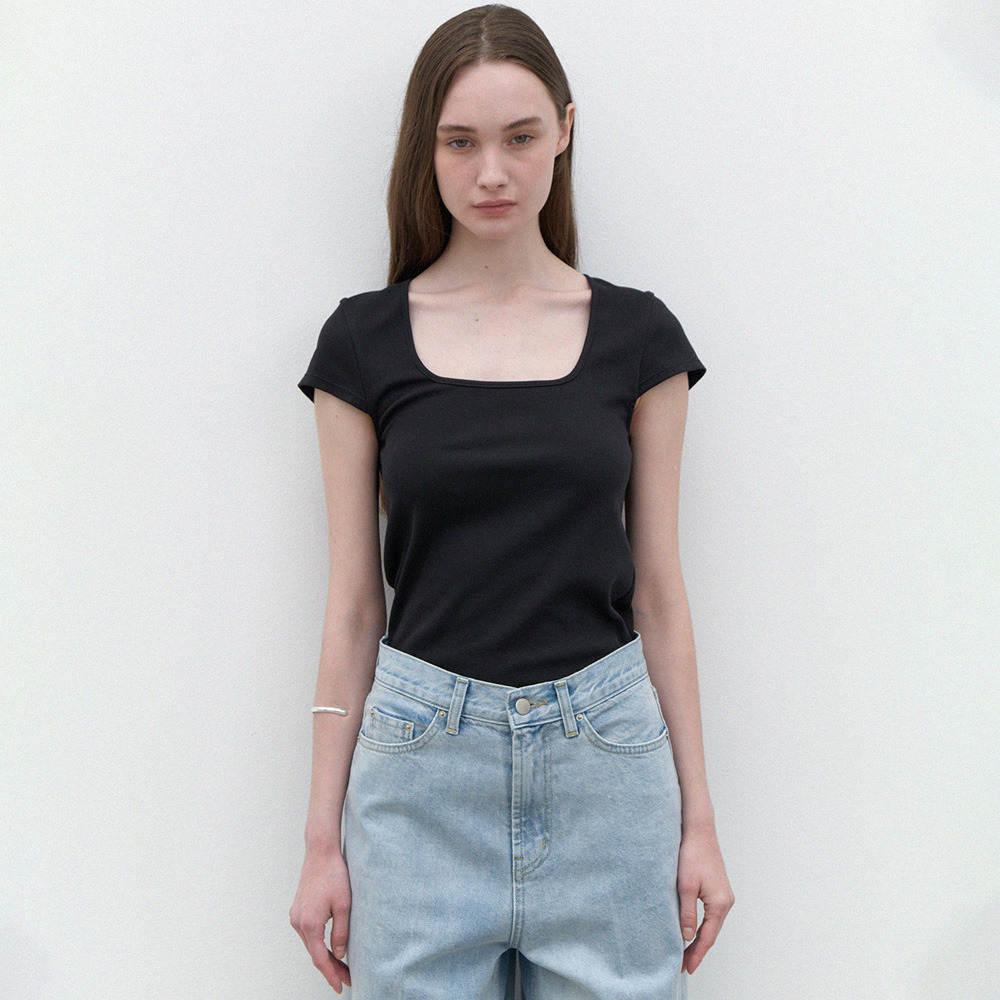 U-neck top (black) - HAGO(하고)