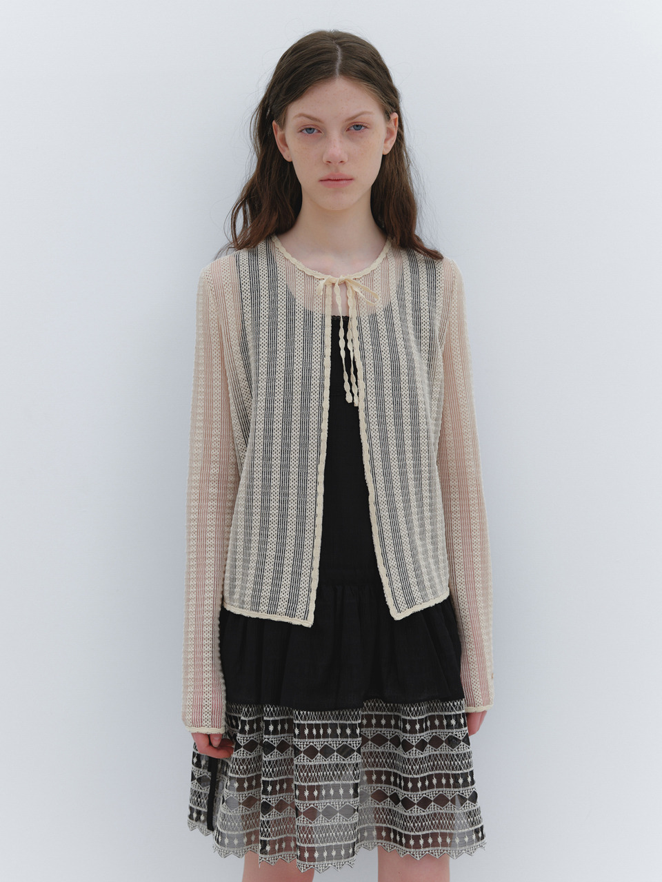 LACE POINT CARDIGAN_BEIGE - HAGO(하고)