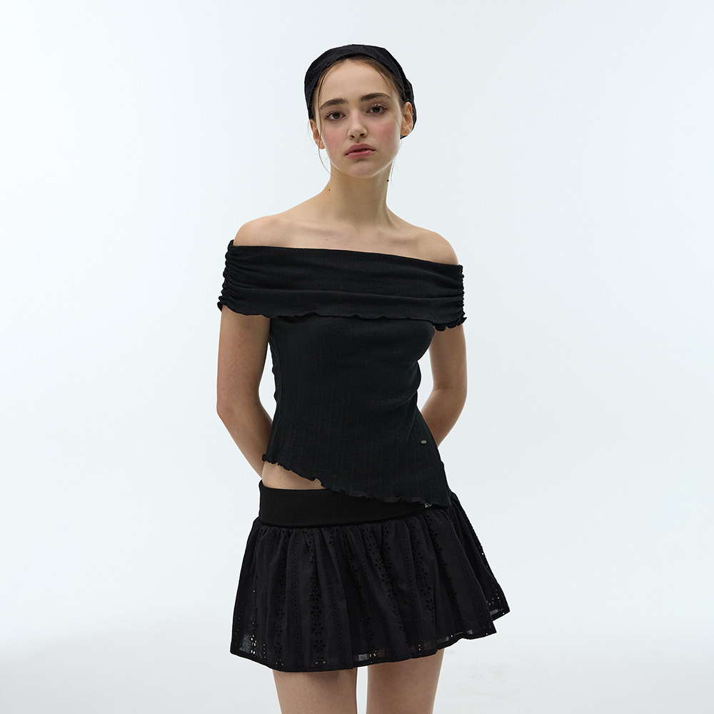 HELLIA SLIT OFF-SHOULDER T - BLACK - HAGO(하고)