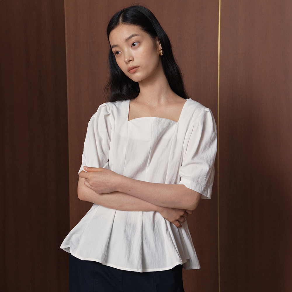 [20%쿠폰]Half Moon Neck Blouse_white - HAGO(하고)