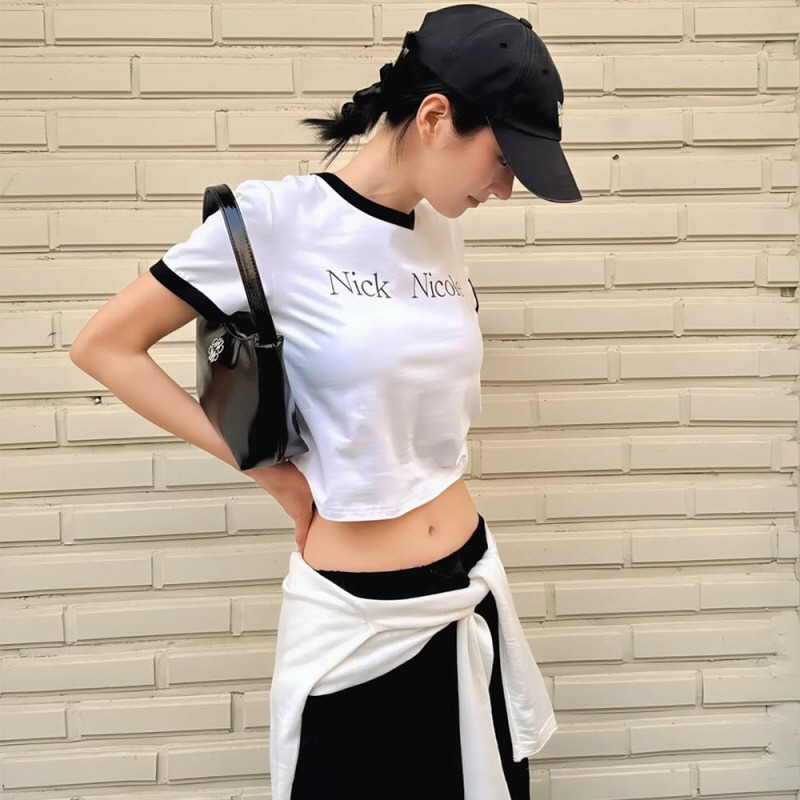 [서예지 착용] NICOLE PRINTING RINGER CROP TOP_WHITE BLACK - HAGO(하고)